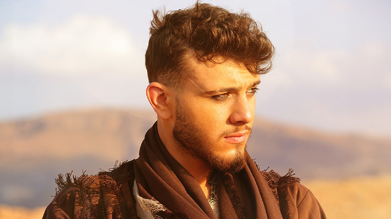 Al-Shami publishes photos and a clip from his song "Doctor"... and the ...