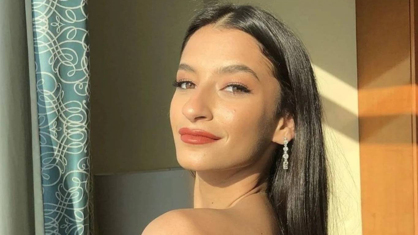 "Al-Li Raah"... Amira Adeeb plays the tune of separation with the "spirit of the nineties"