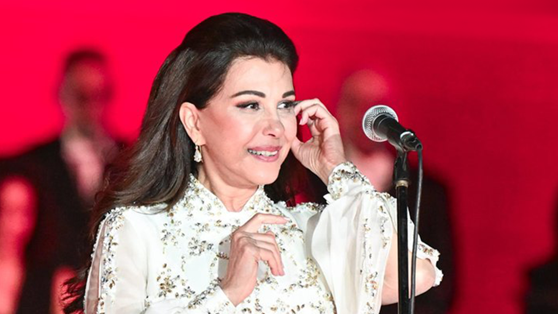 Magda Al Roumi shines at her concert in Egypt...and these are the ...